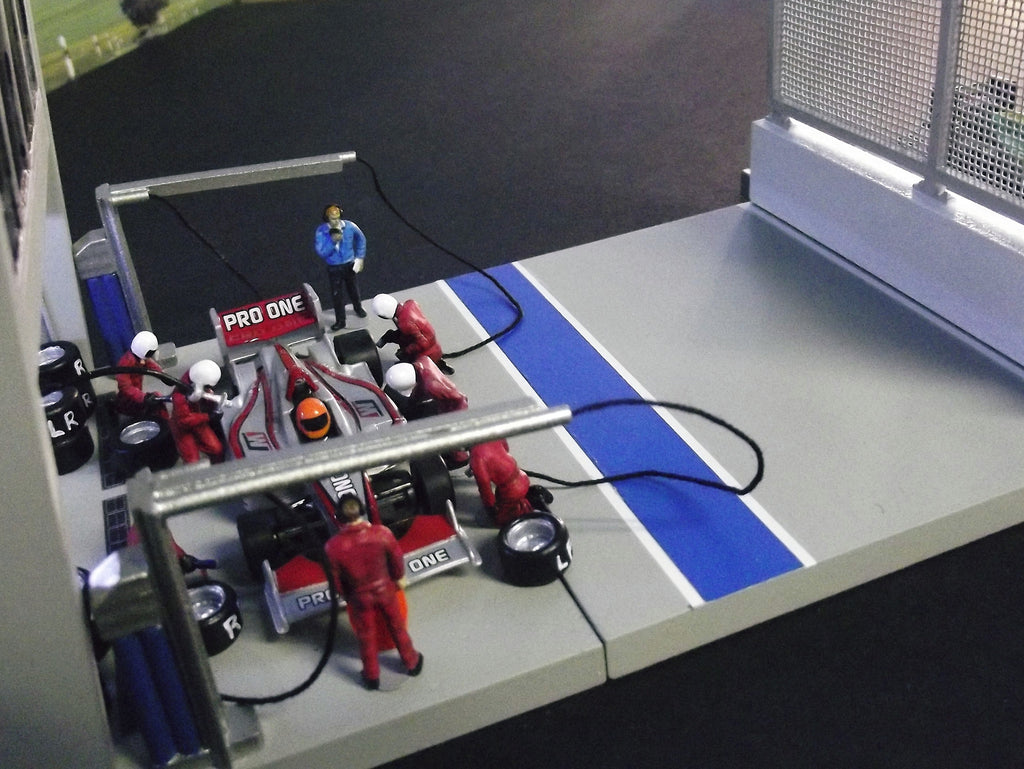 1/64 Slot Car Pit Crew Figures (Modern) by FCH | Full Circle Hobbies